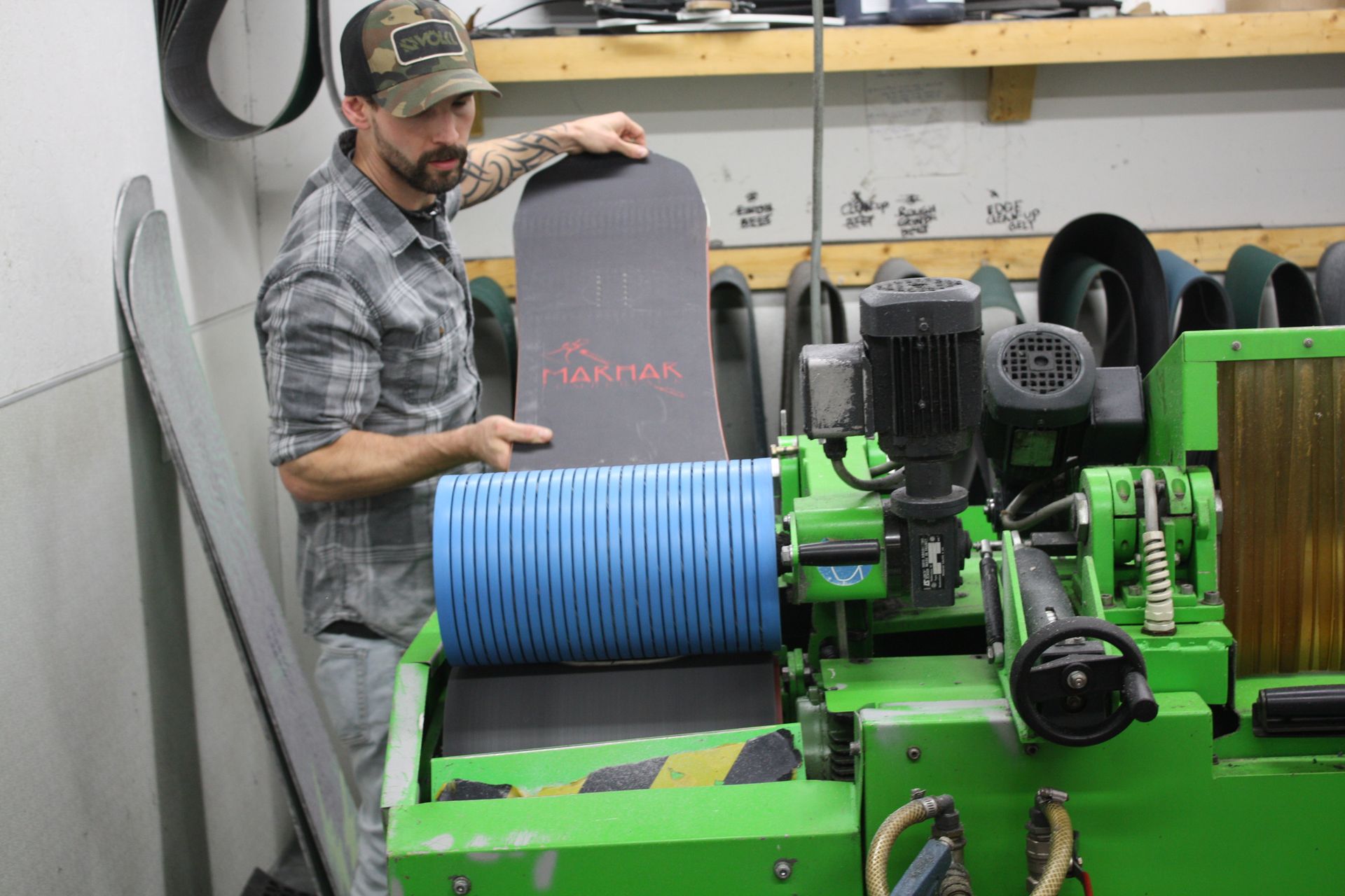 Ski and Snowboard Sanding Belts | Finishing Technologies, Inc.